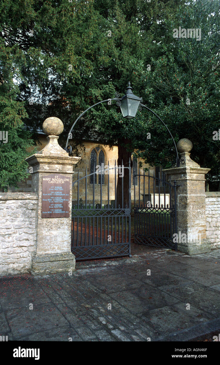 Raleigh church religious religion hi-res stock photography and images ...