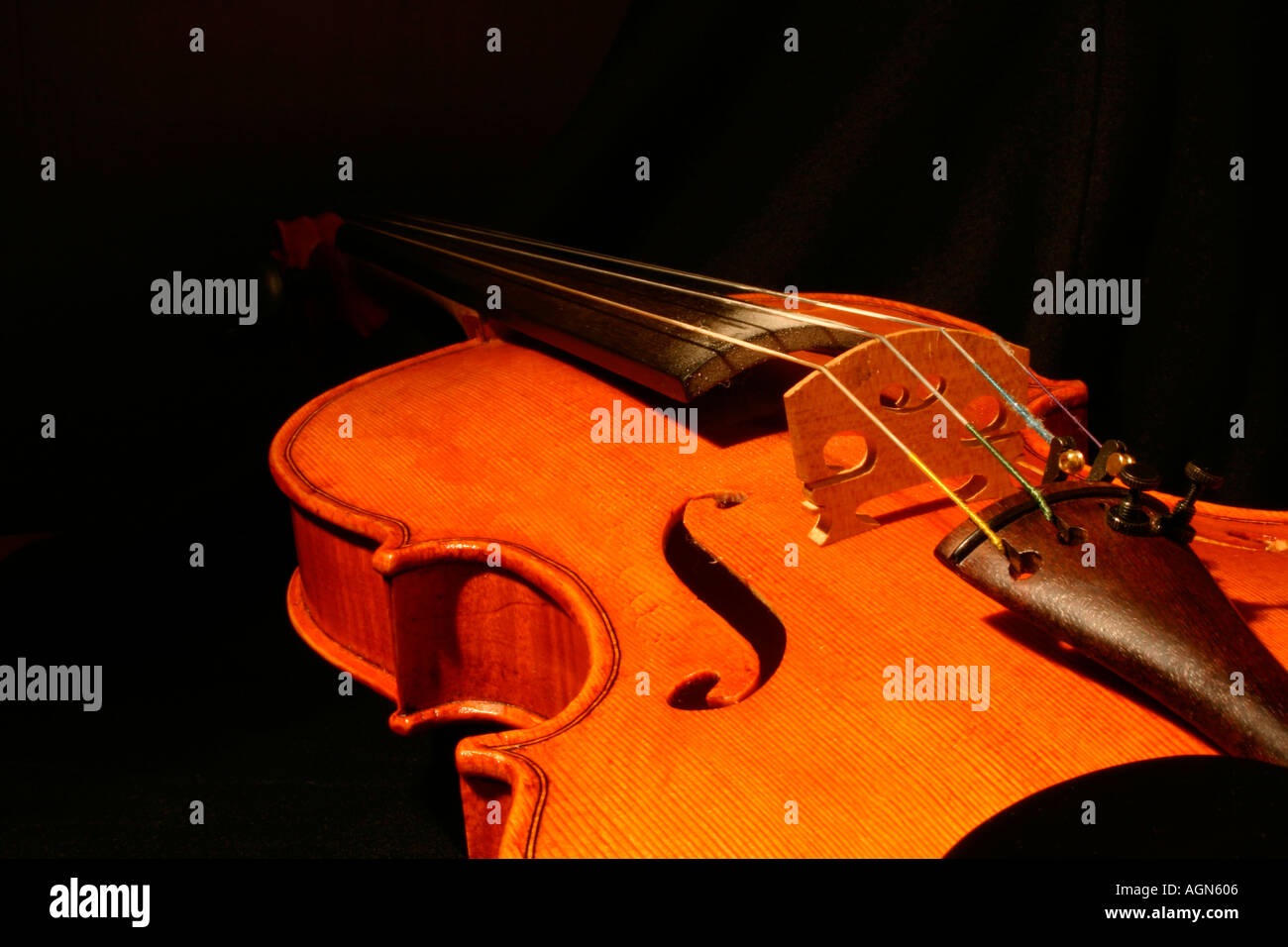 Body tension horizontal hi-res stock photography and images - Alamy