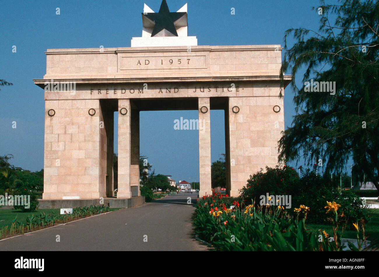 Independence Arch Freedom and Justice 1957 Accra Ghana Stock Photo - Alamy
