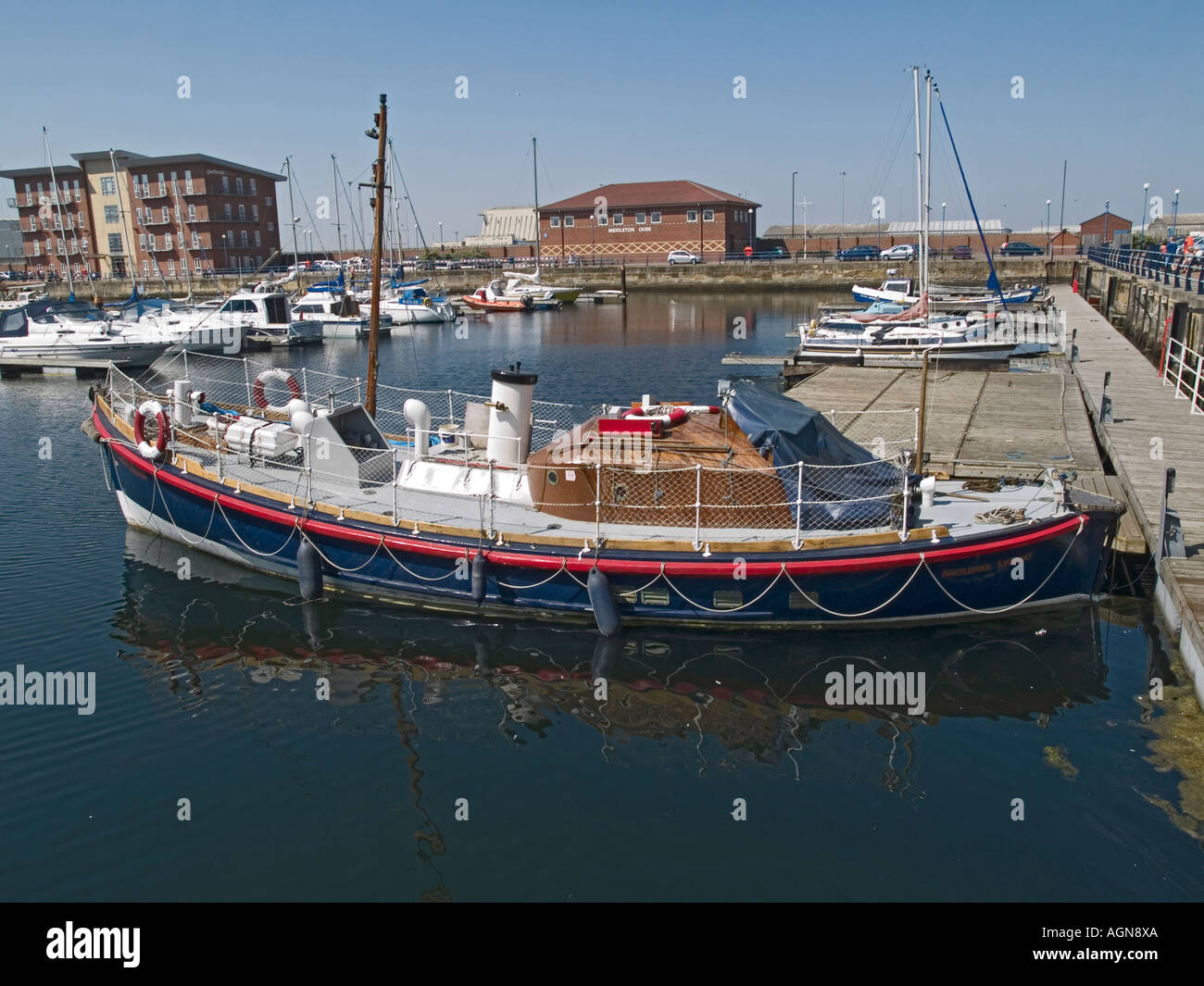 Retired lifeboat hi-res stock photography and images - Alamy