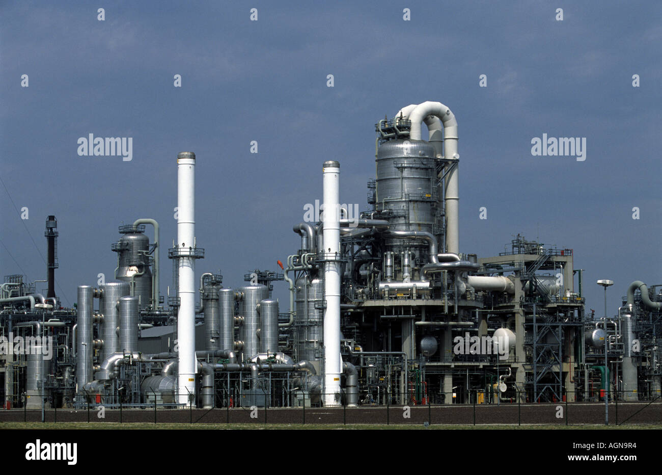 Maasvlakte oil refinery, Rotterdam, Holland Stock Photo - Alamy