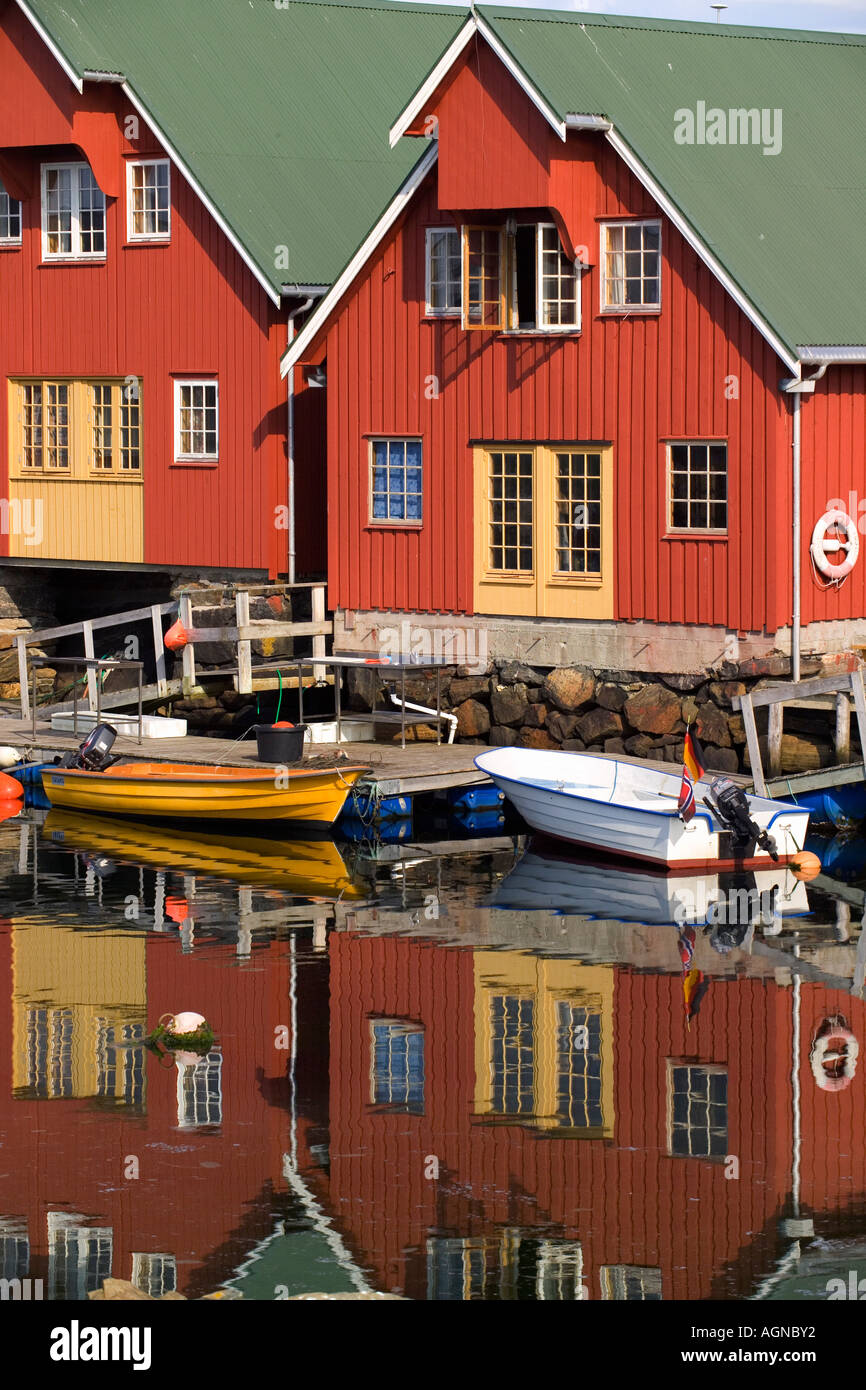 Scandinavian dock boathouse water hi-res stock photography and images ...