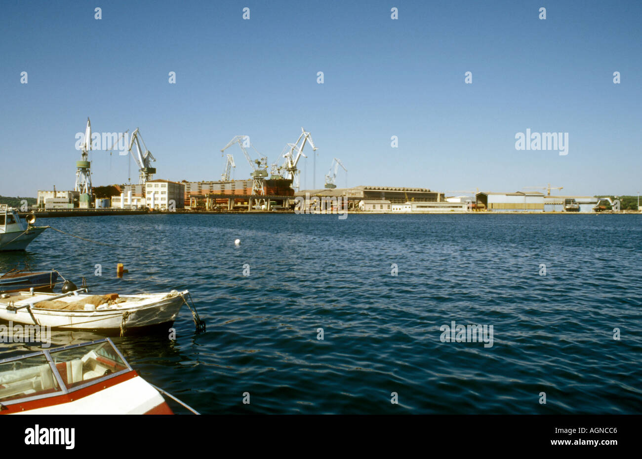 Uljanik shipyard hi-res stock photography and images - Alamy
