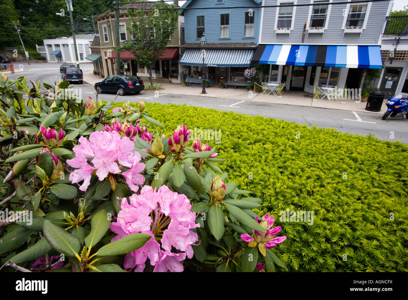 Rural connecticut town hi-res stock photography and images - Alamy