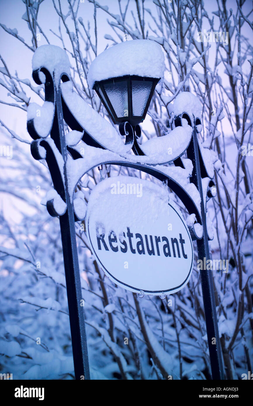 Sweden ice hotel restaurant hi-res stock photography and images - Alamy