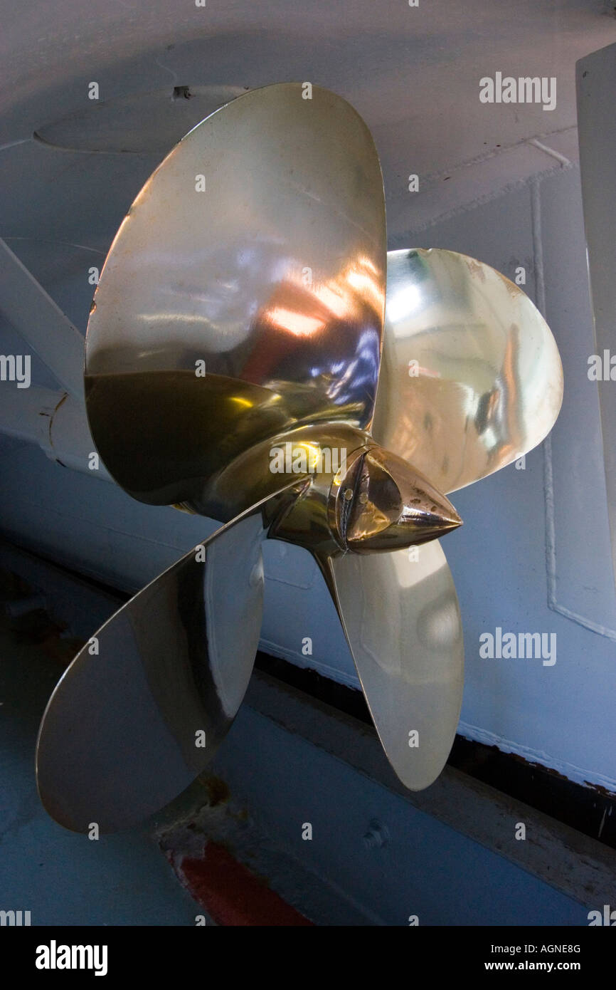 Propellor shaft hi-res stock photography and images - Alamy