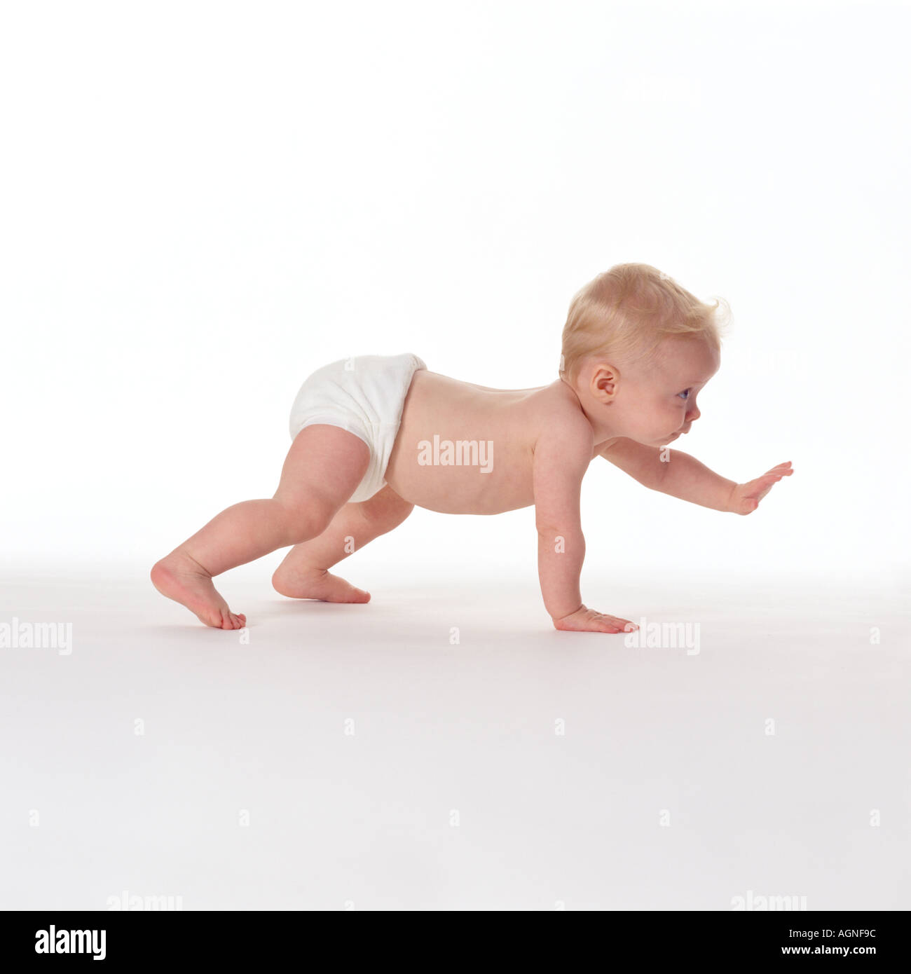 Baby crawl hi-res stock photography and images - Alamy