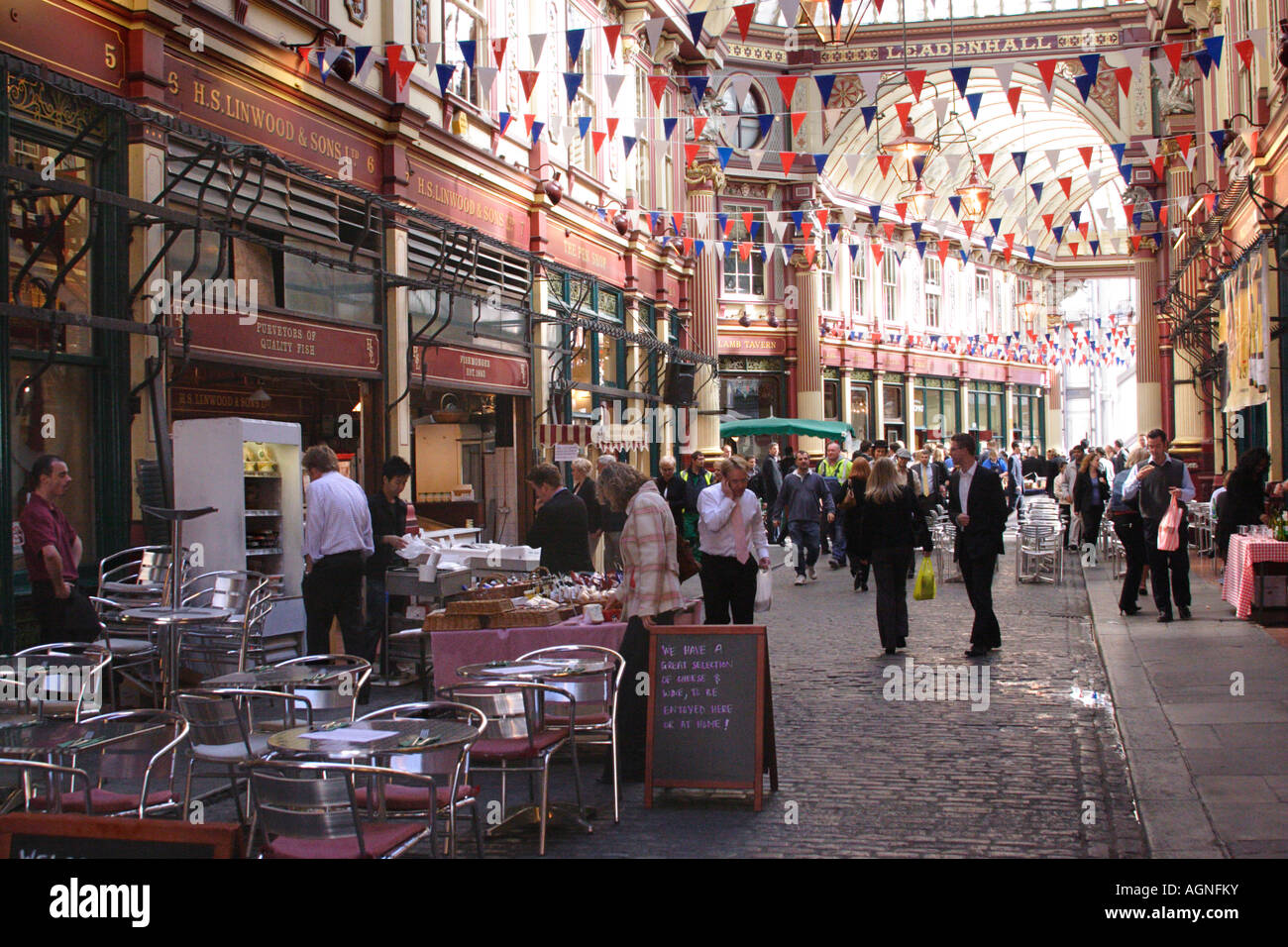 London september 2007 hi-res stock photography and images - Alamy