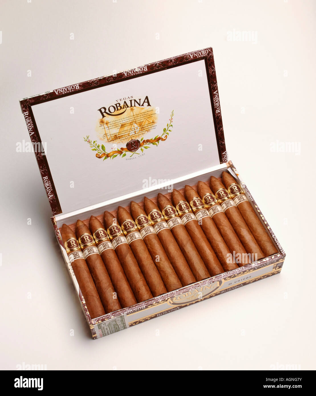 The cigar box hi-res stock photography and images - Alamy