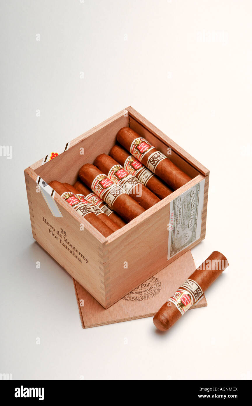 Cuban cigars monterrey hi-res stock photography and images - Alamy