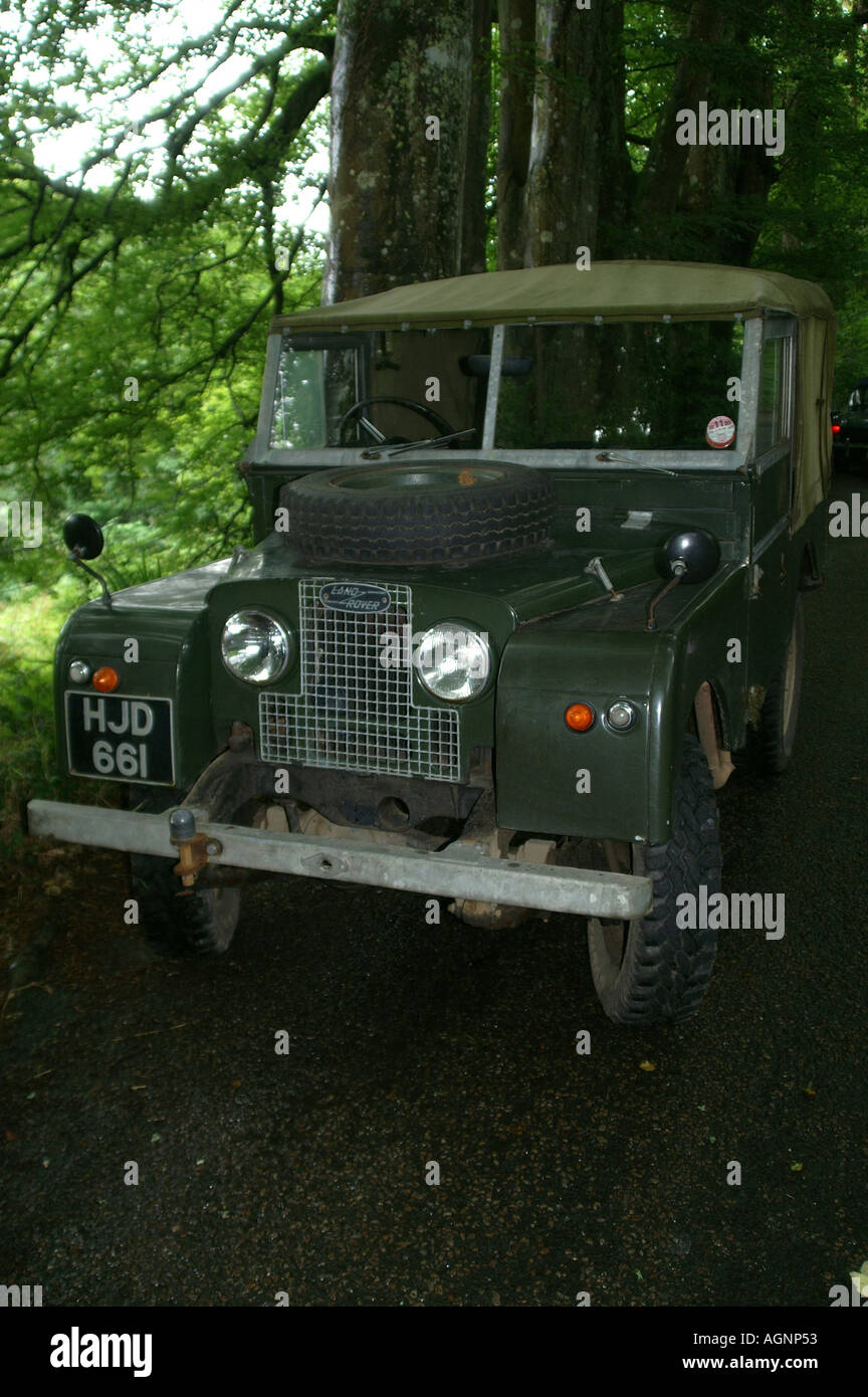 A rare Series one Land Rover with split windscreen Stock Photo - Alamy