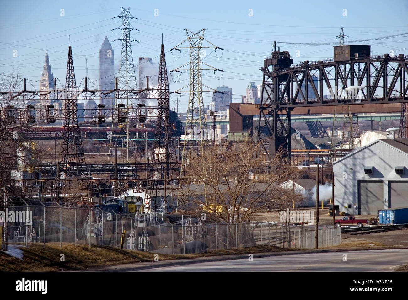 Cleveland ohio industrial city hi-res stock photography and images - Alamy