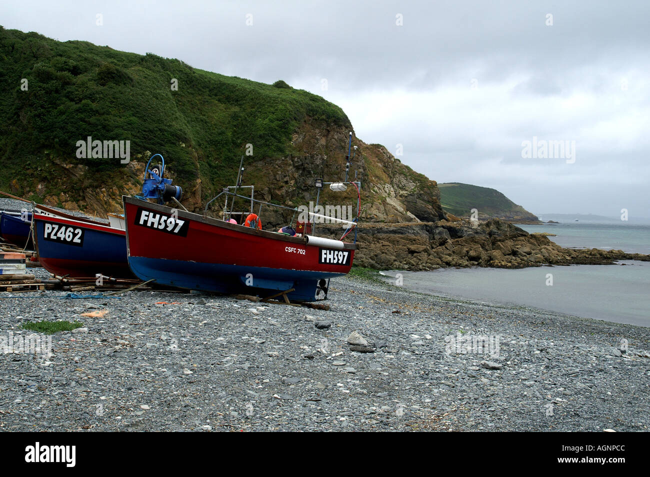 Porthallow cornwall hi-res stock photography and images - Alamy