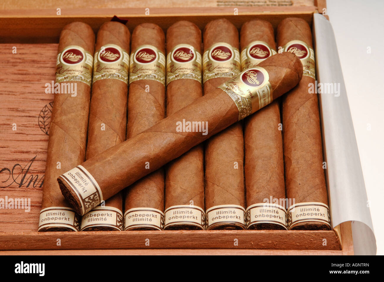 Padron cigars hi-res stock photography and images - Alamy