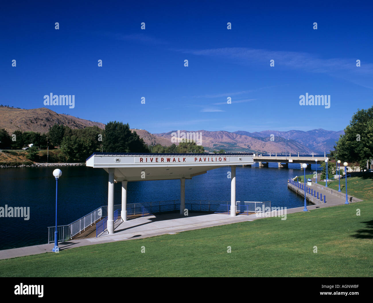 RIVERWALK PAVILION and the OLD BRIDGE Chelan "Washington State"USA ...