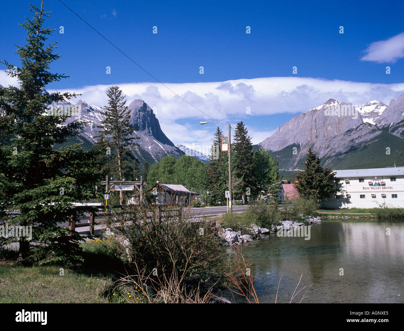 Downtown canmore hi-res stock photography and images - Alamy