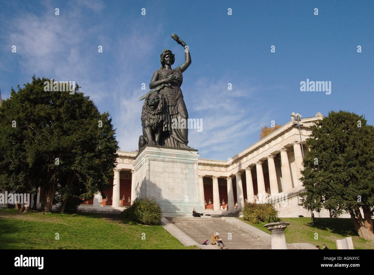 Statue of Bavaria / Munich Stock Photo - Alamy