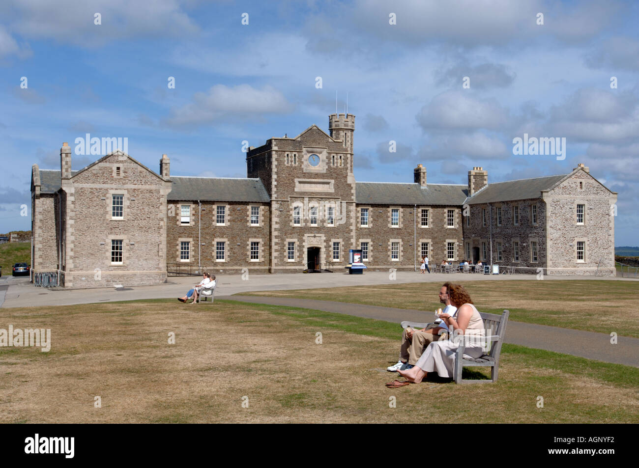 English barracks castle hi-res stock photography and images - Alamy