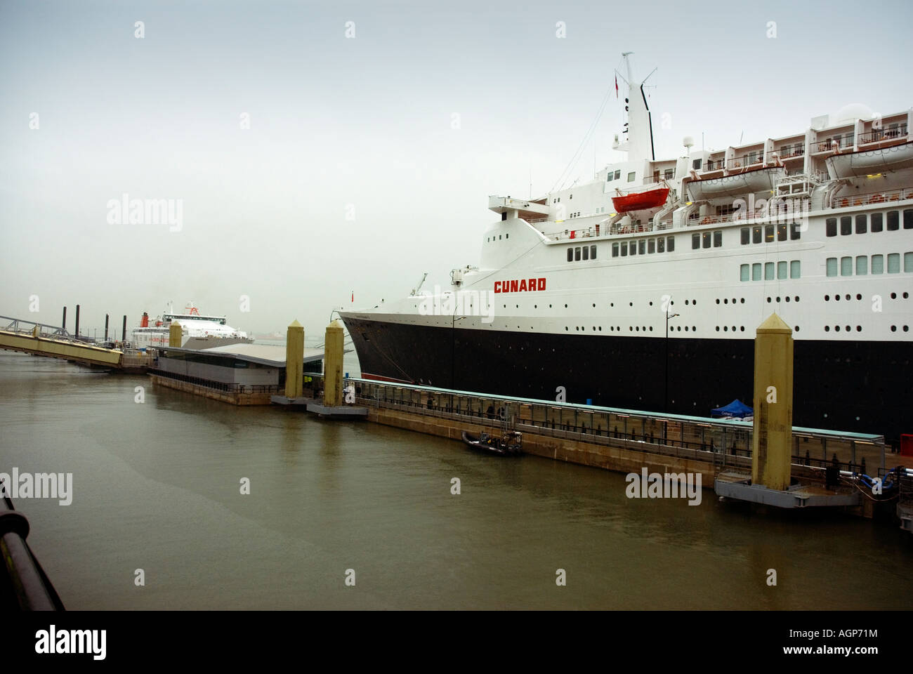 Seacat boat hi-res stock photography and images - Alamy