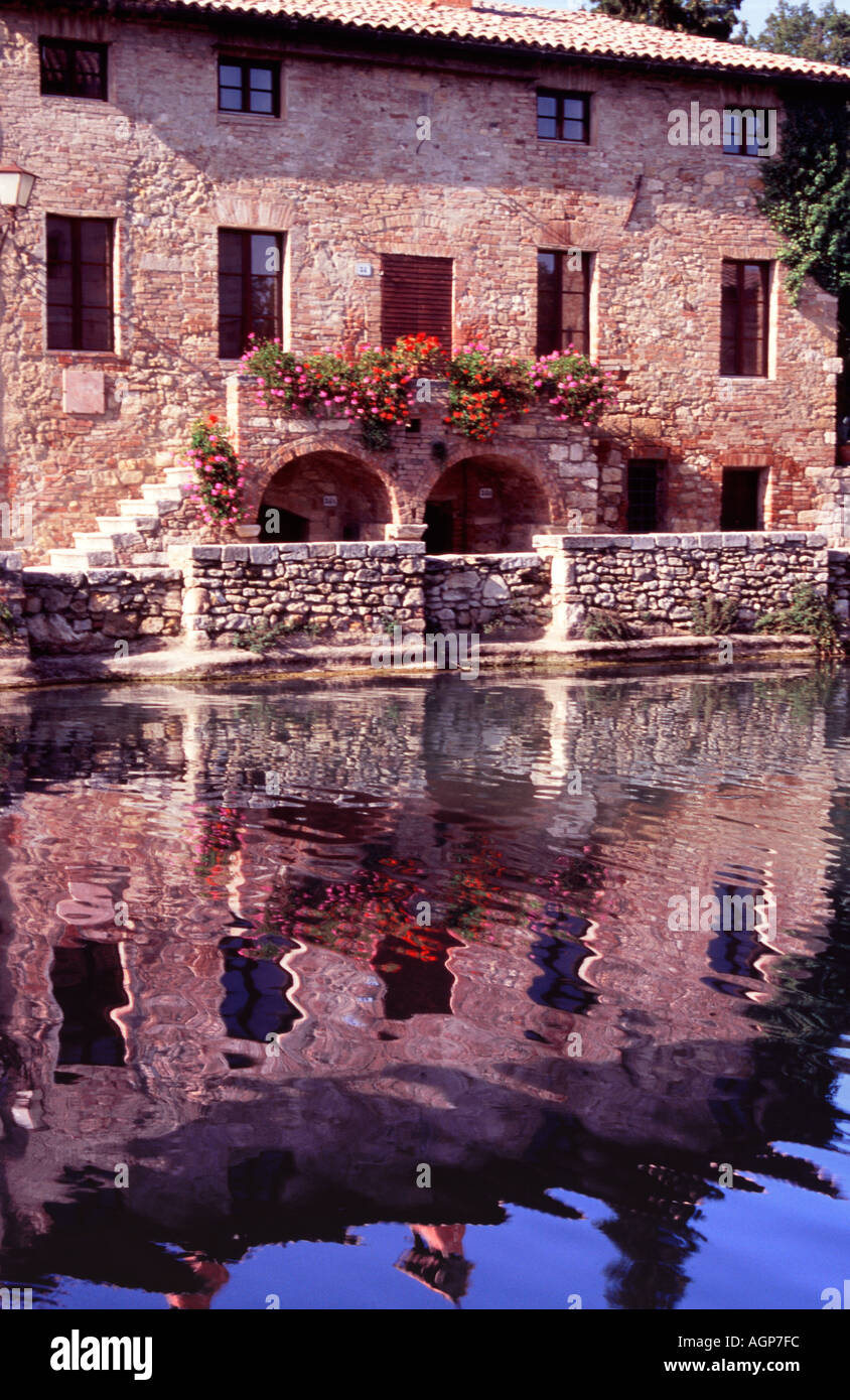 Bagno in piscina hi-res stock photography and images - Alamy