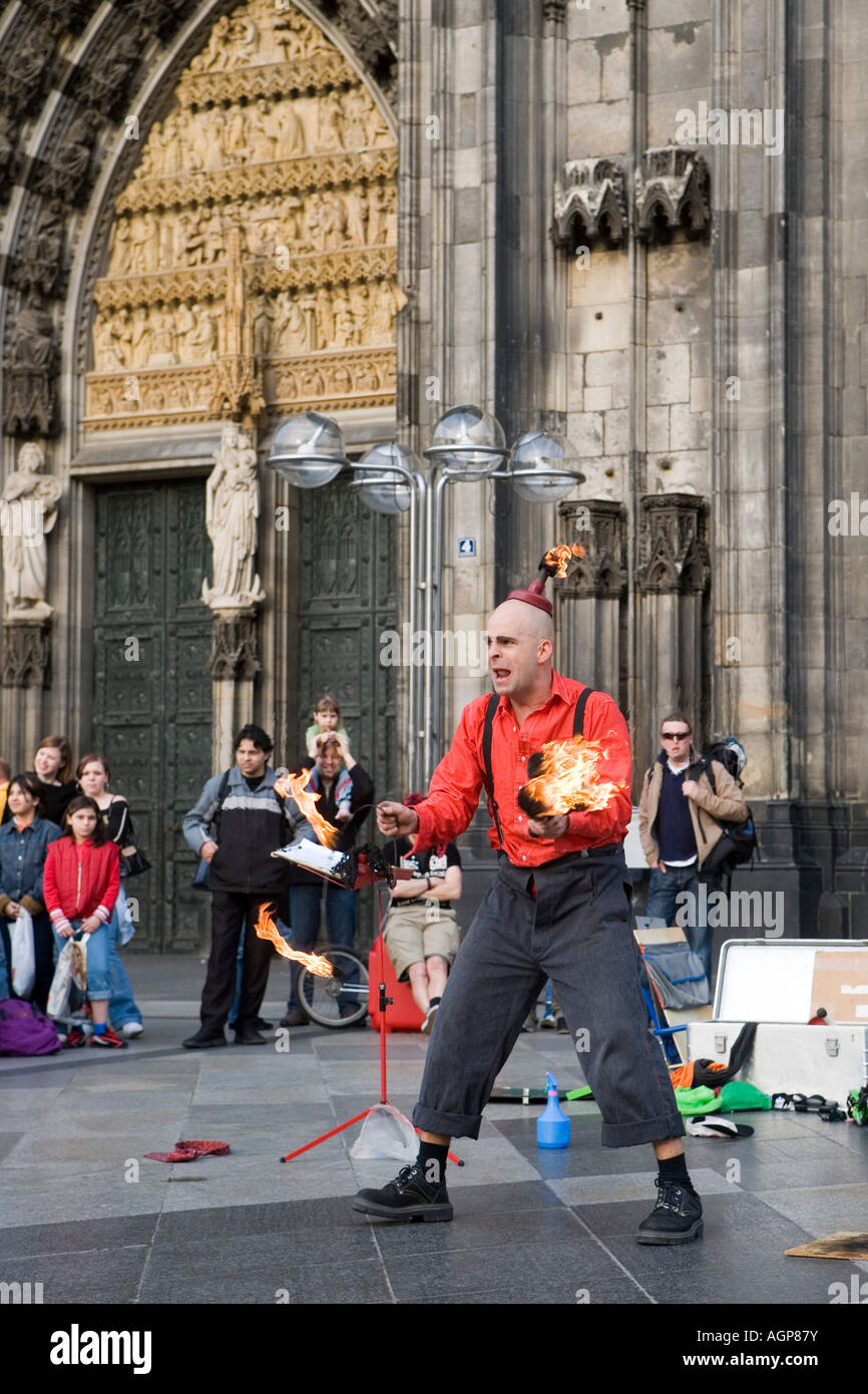 Cologne cathedral in front hi-res stock photography and images - Alamy