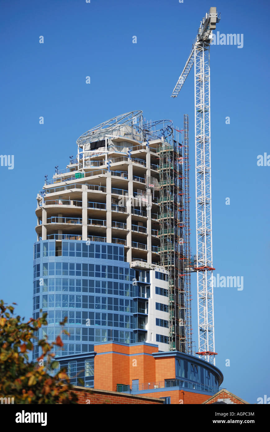 High-rise building under construction, Gunwharf Quays, Portsmouth ...