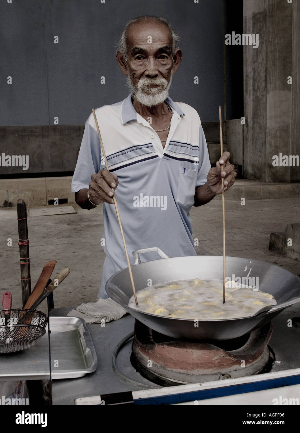 Very old skinny man hi-res stock photography and images - Alamy