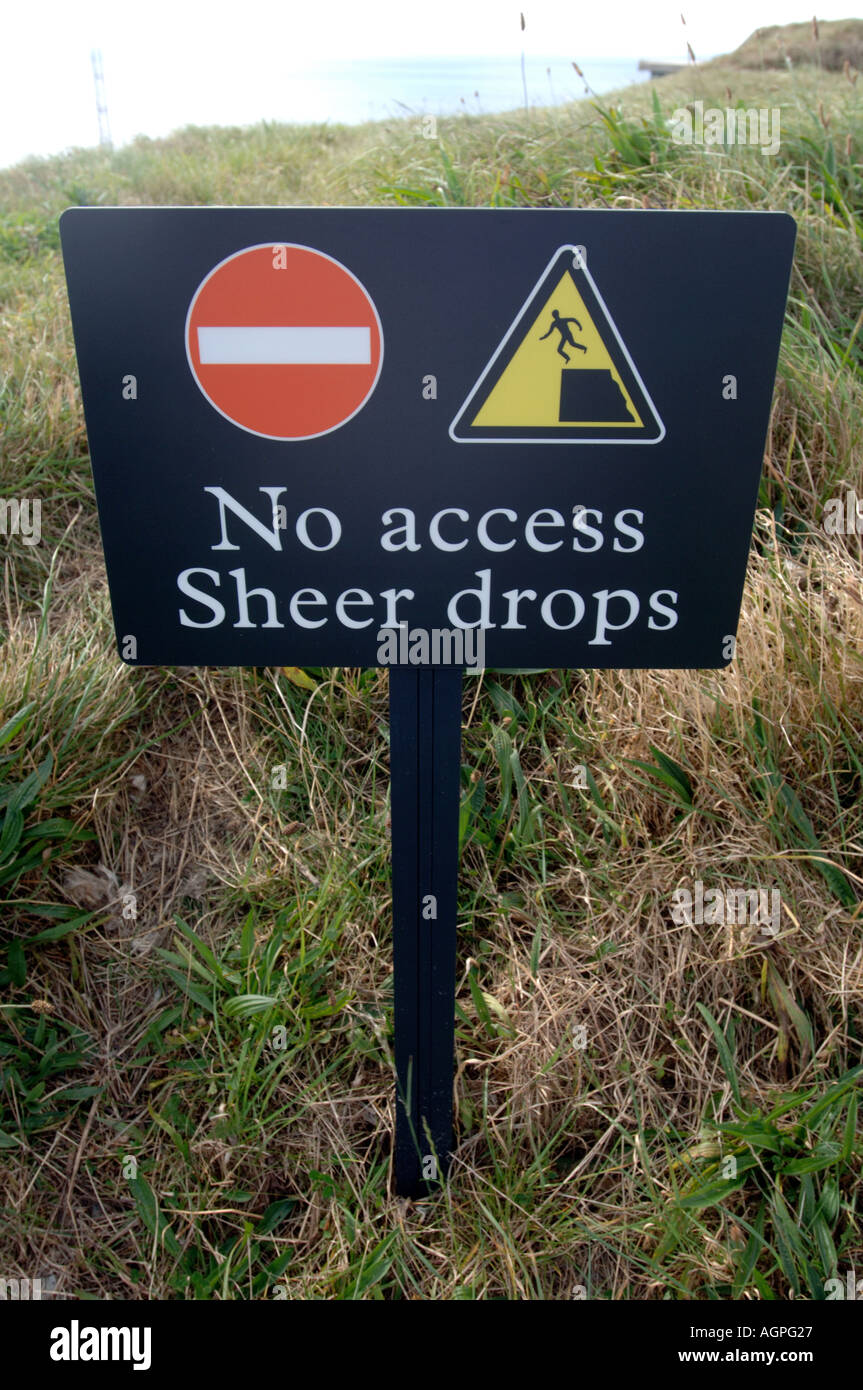 No Access Sheer Drops sign Stock Photo - Alamy
