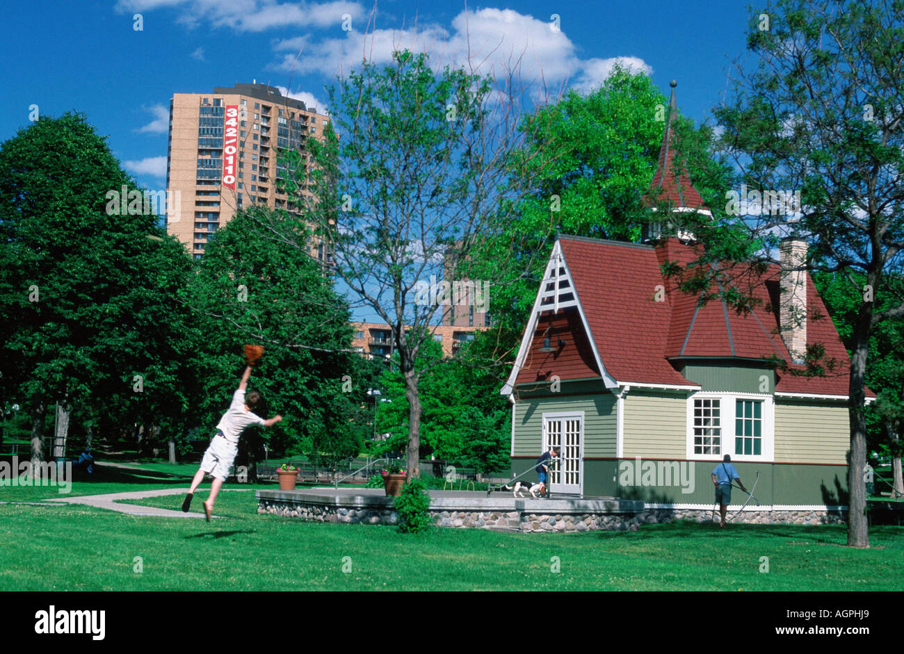 Loring hi-res stock photography and images - Alamy