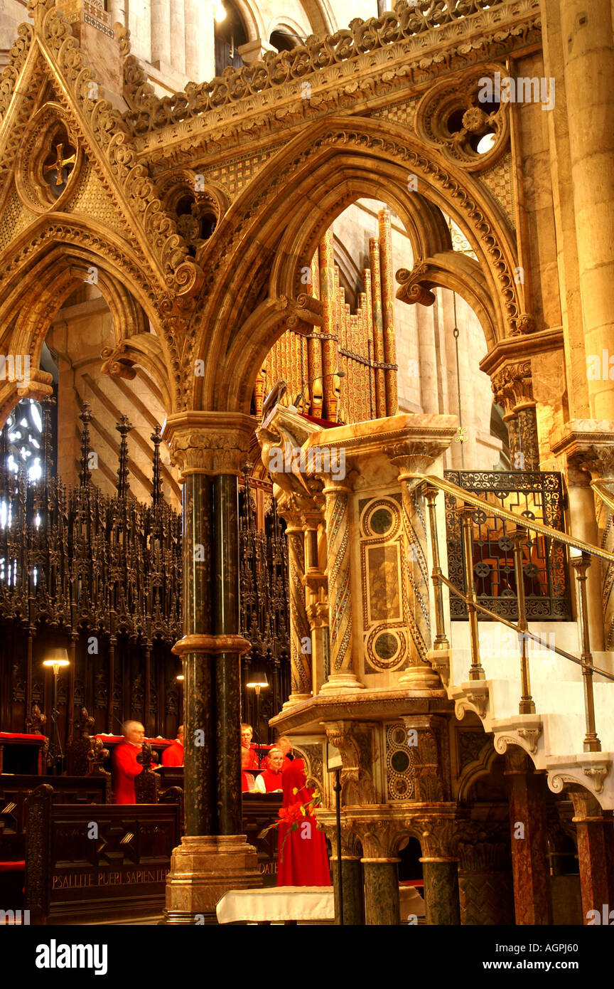 Pulpit durham cathedral england hi-res stock photography and images - Alamy