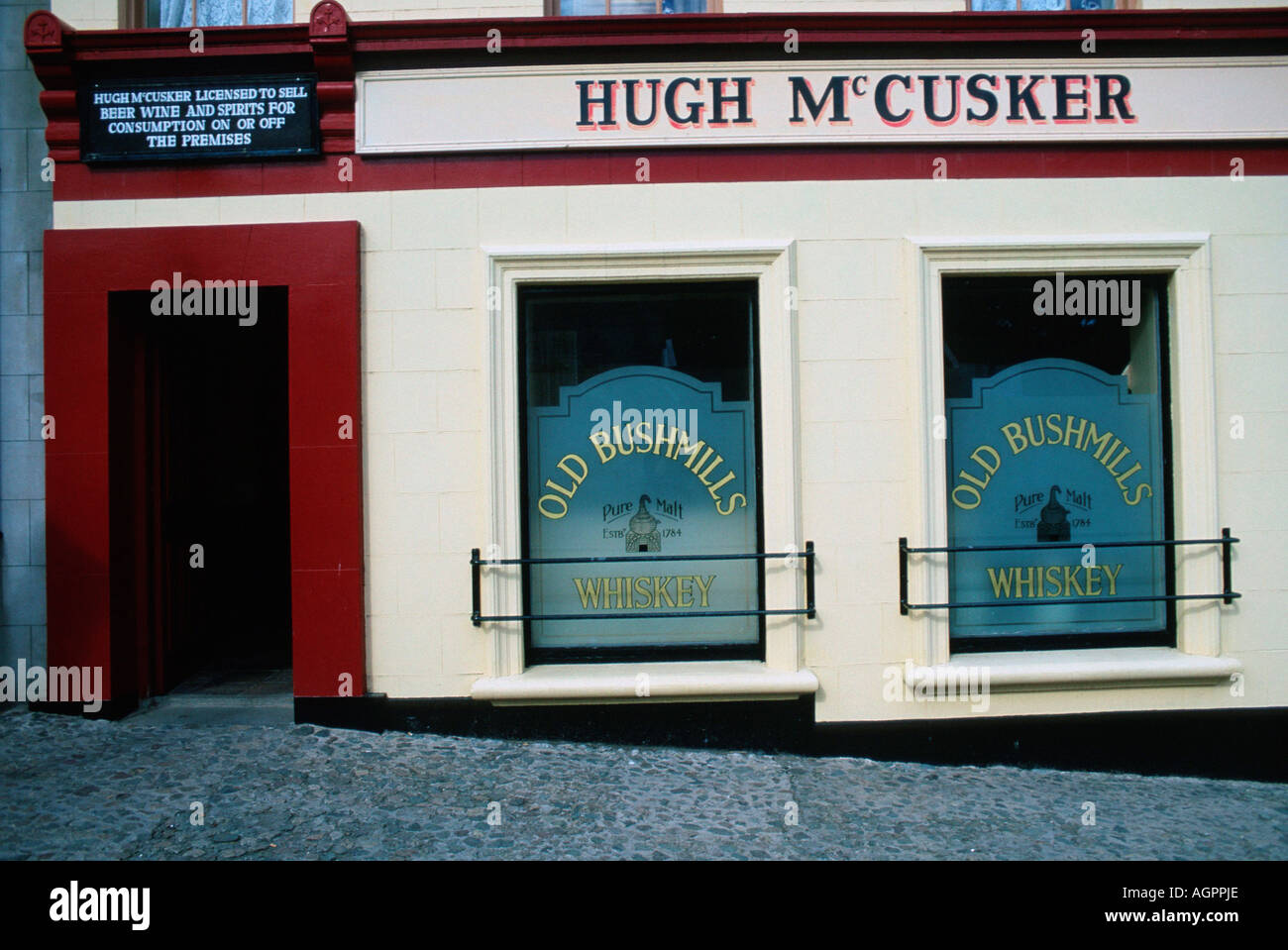 Pub / Kneipe / Lokal / Bar Stock Photo - Alamy