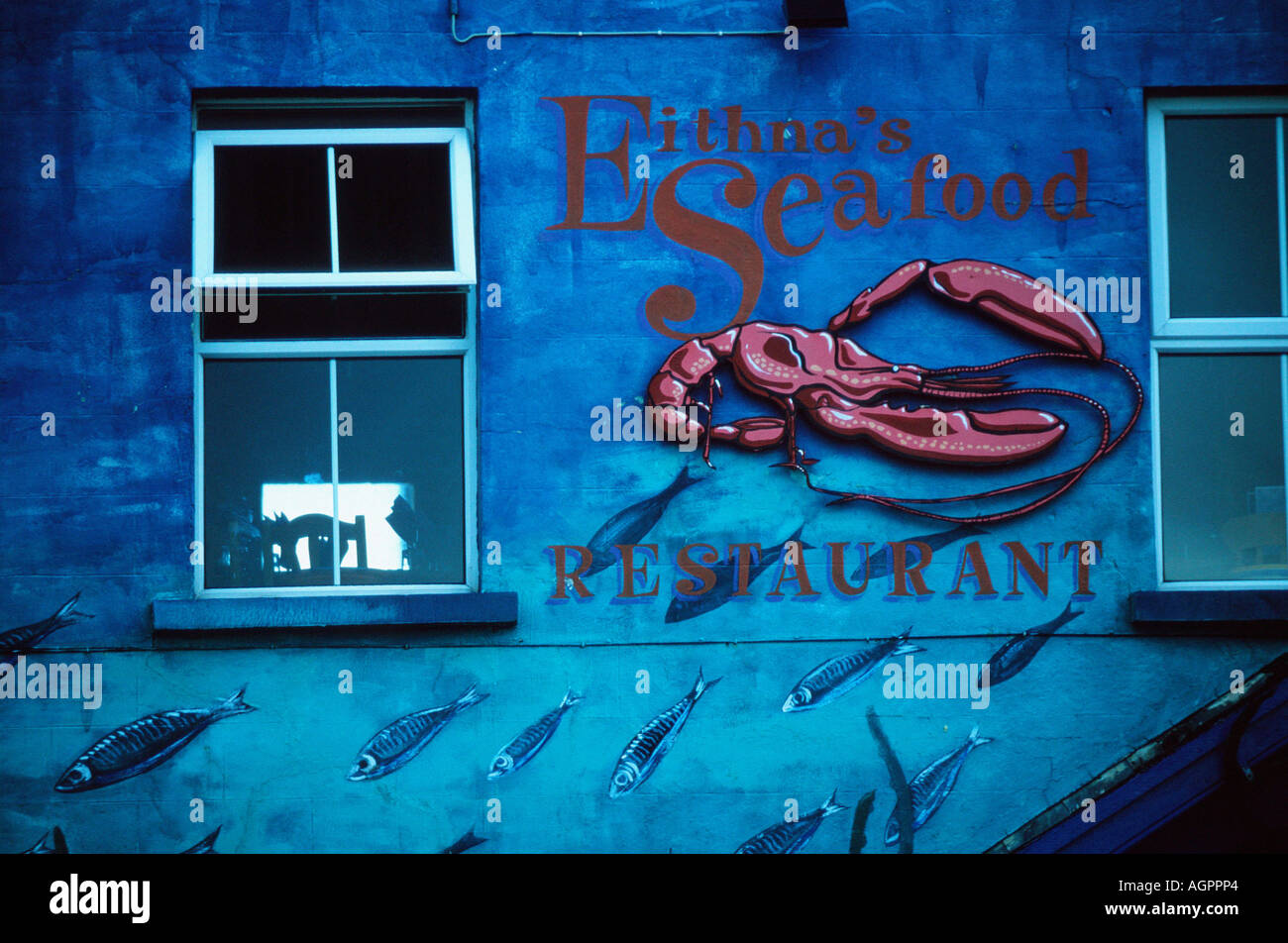 Painted housefront / Mullaghmore / Bemalte Hausfassade Stock Photo - Alamy