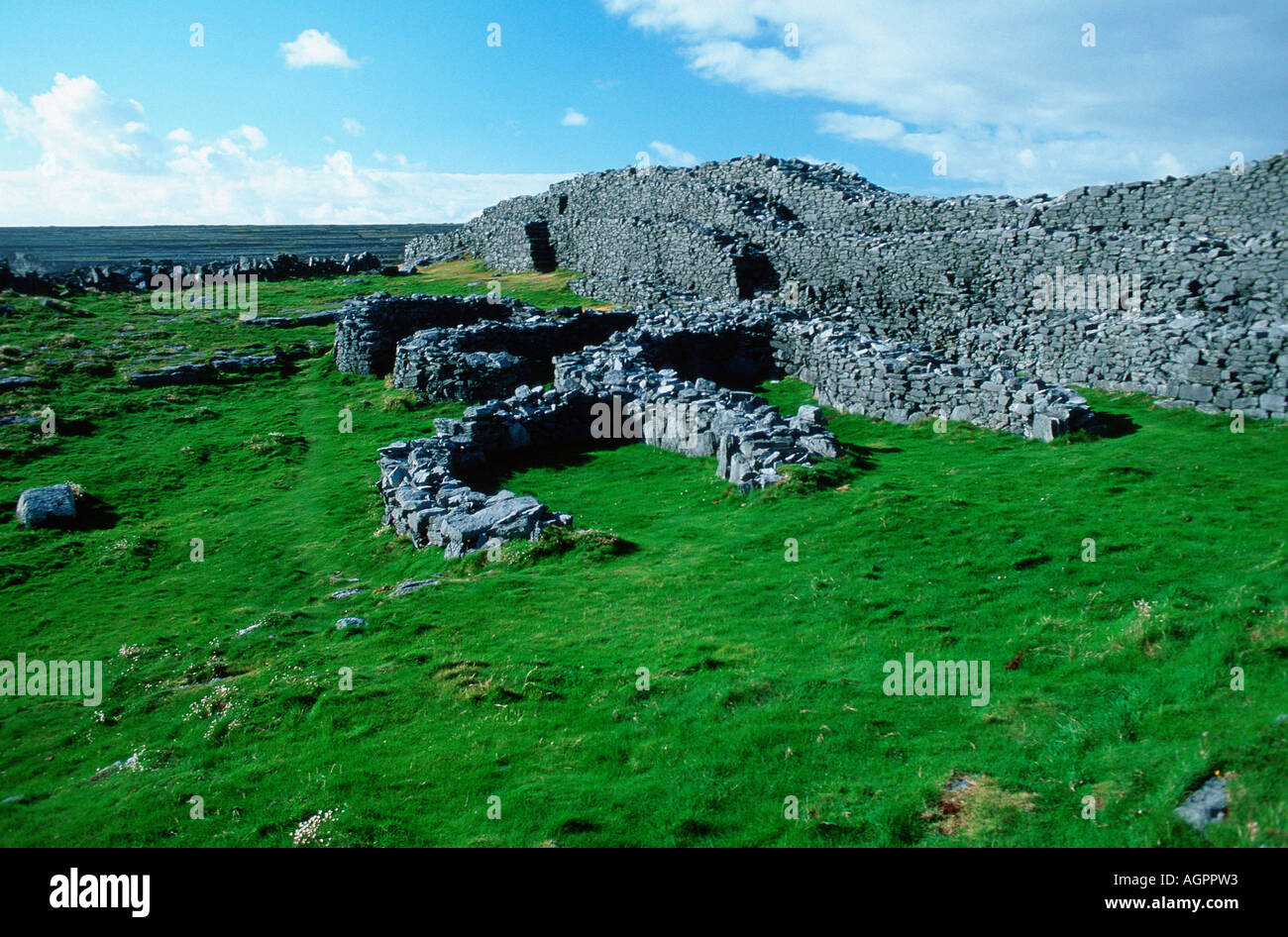 Ruins of Fort / Inishmore / Ruinen von Kastell Stock Photo - Alamy