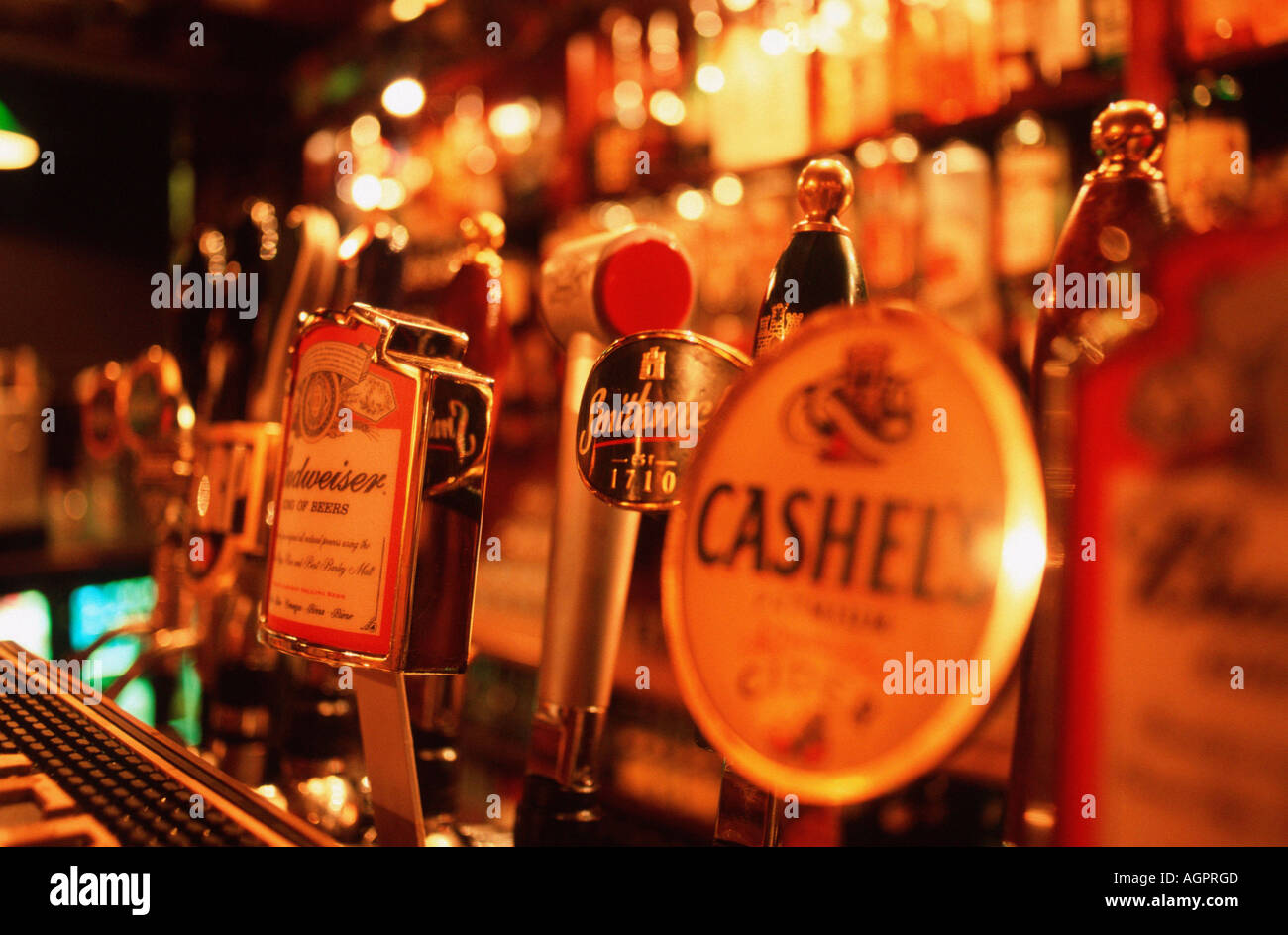 Pub / Bar / Kenmare / Lokal / Kneipe Stock Photo - Alamy