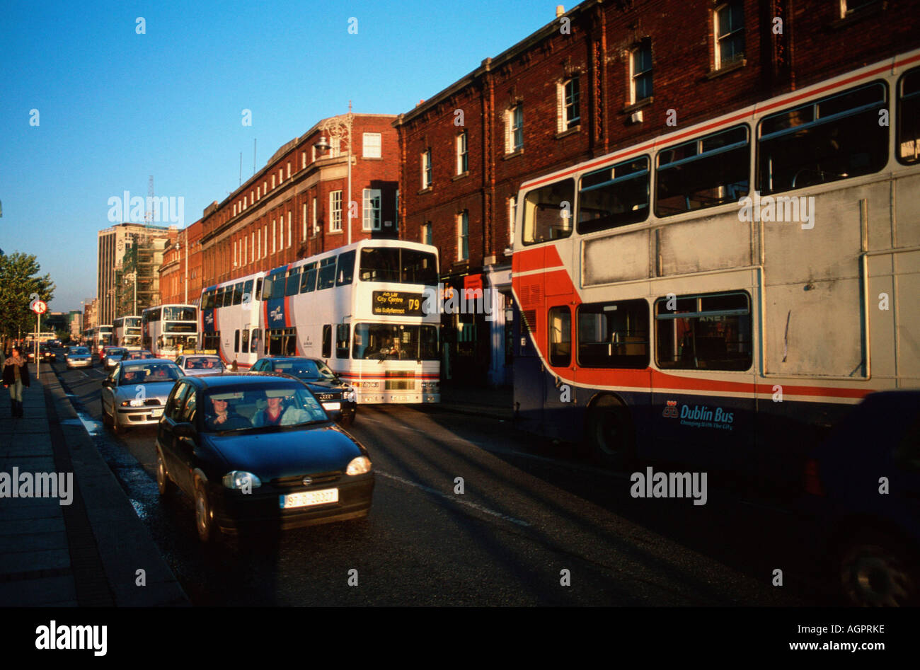 Dublin straßenverkehr hi-res stock photography and images - Alamy