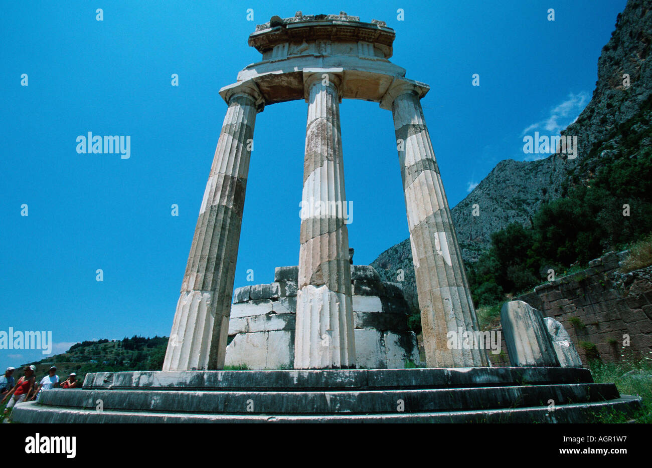 Round temple hi-res stock photography and images - Alamy