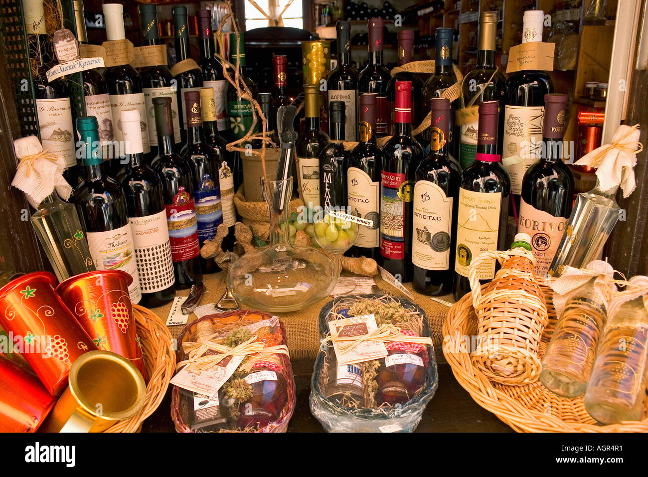 Bottles of wine Stock Photo - Alamy