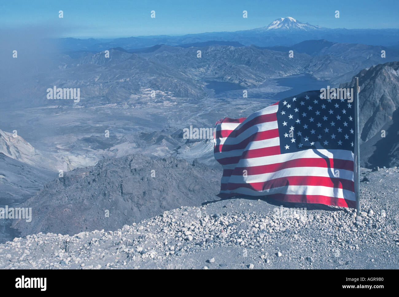 Mt St Helens summit crater and American flag Stock Photo - Alamy