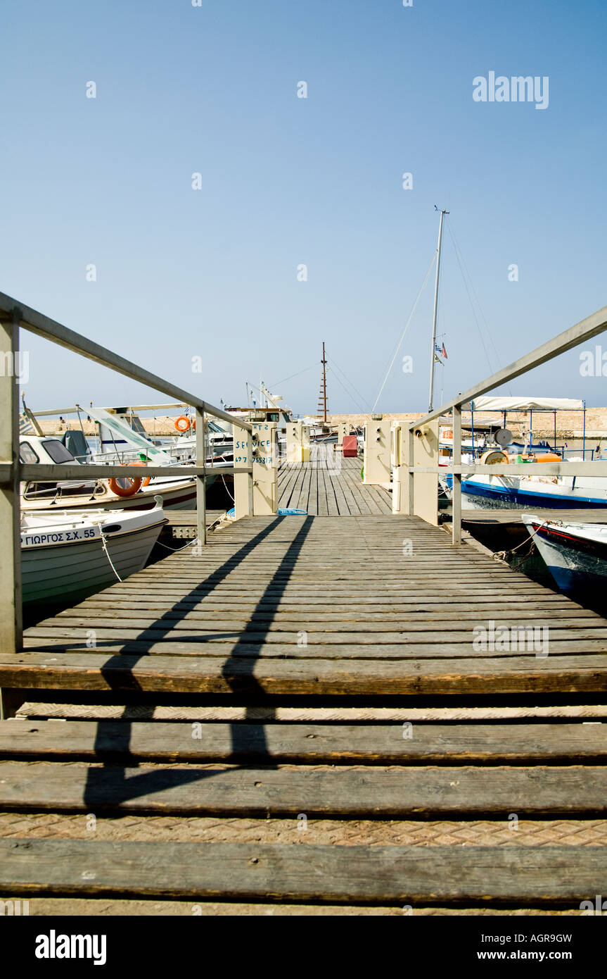 Wooden harbour jetty hi-res stock photography and images - Alamy