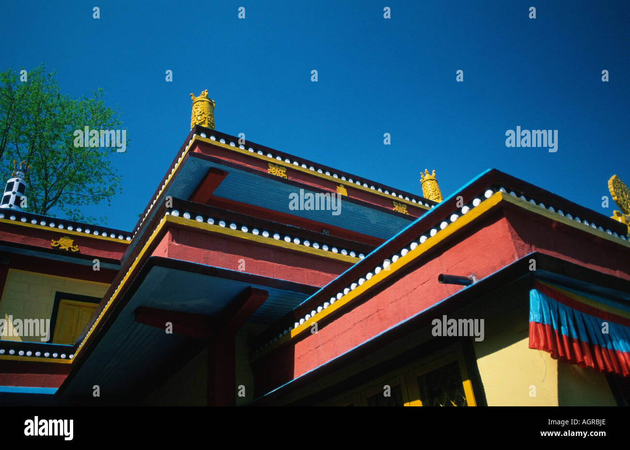 Tibetan refugee camp hi-res stock photography and images - Alamy