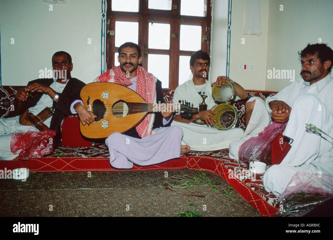 Musizieren High Resolution Stock Photography and Images - Alamy