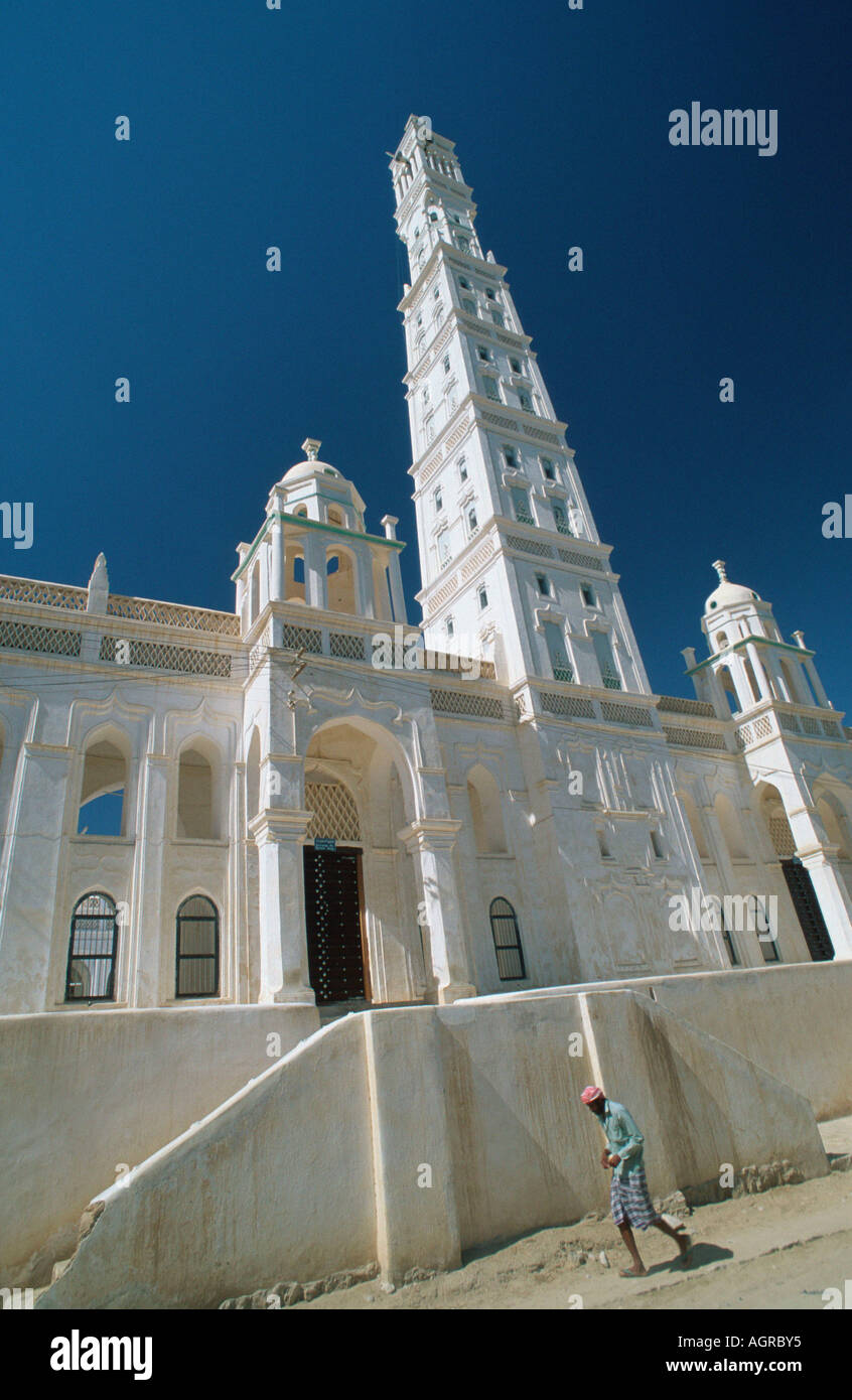 Al Midhar Mosque / Tarim / Al Midhar-Moschee Stock Photo - Alamy
