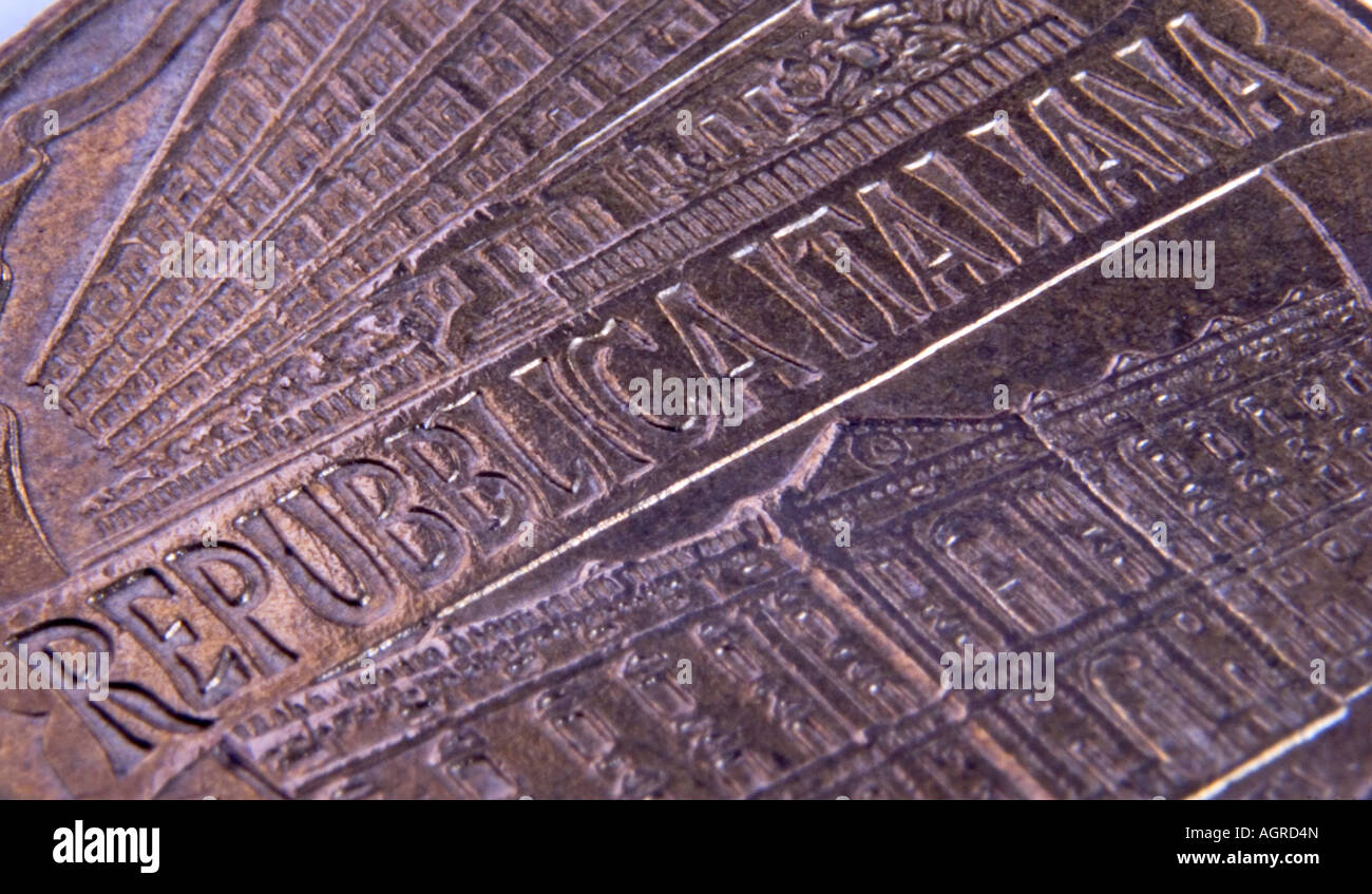 Repubblica Italiana written of pre-Euro Italian 200L coin Stock Photo ...