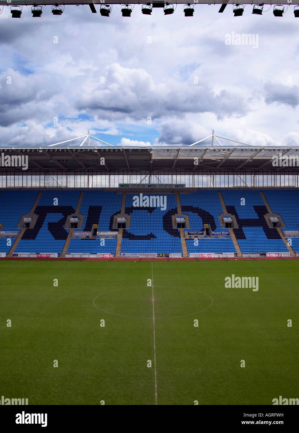 Coventry city football club hi-res stock photography and images - Alamy