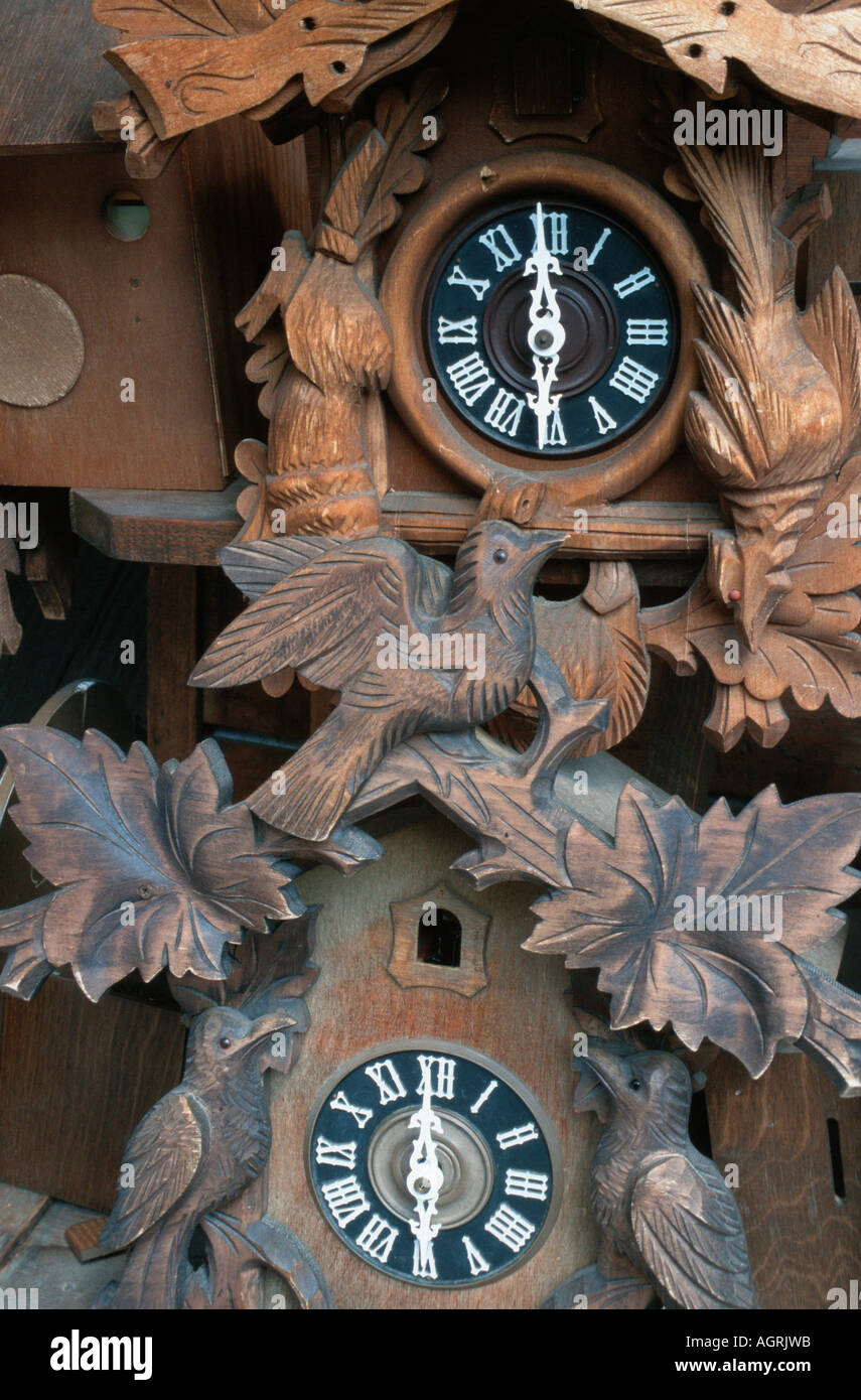 Cuckoo clock vertical hi-res stock photography and images - Alamy