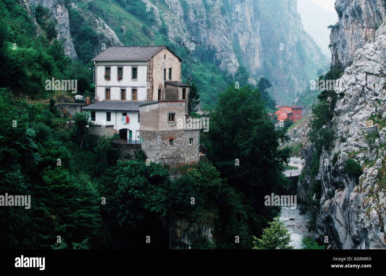 Río deva hi-res stock photography and images - Alamy