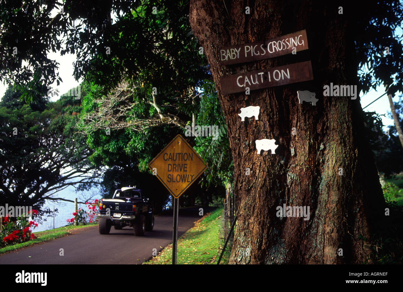 Hana road sign hi-res stock photography and images - Alamy