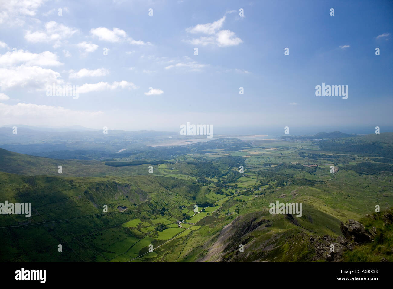 Tremadog village north wales hi-res stock photography and images - Alamy