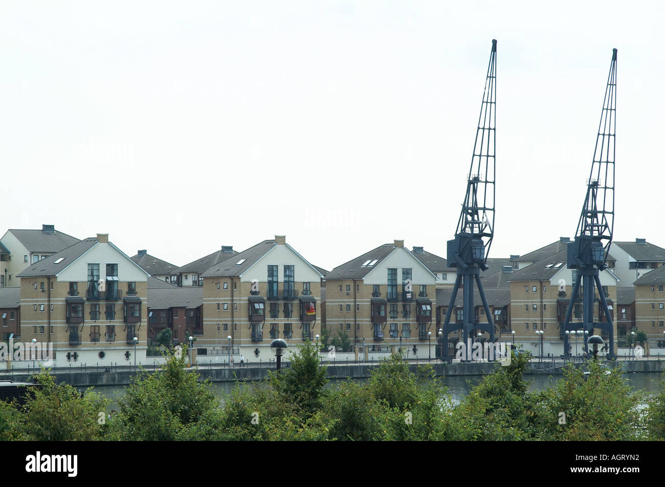 Run down area, london hi-res stock photography and images - Alamy