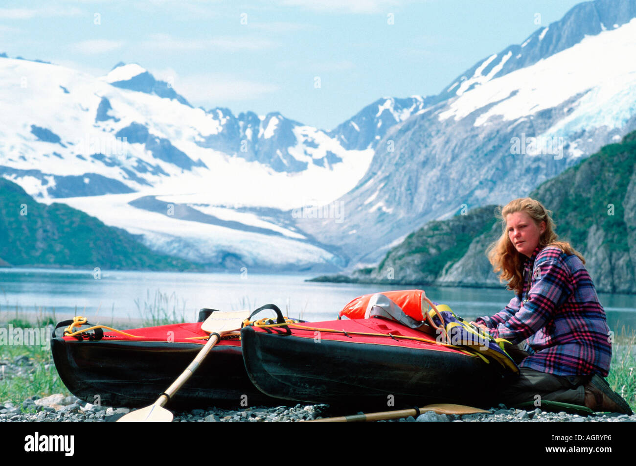 Woman canoe alaska hi-res stock photography and images - Alamy